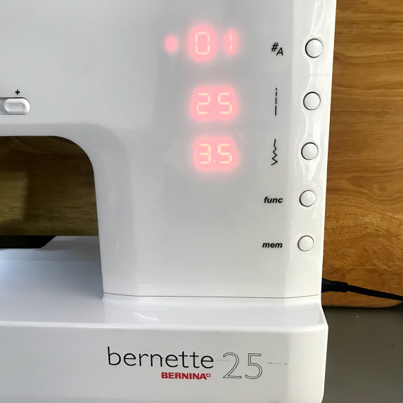 Bernina bernette 25